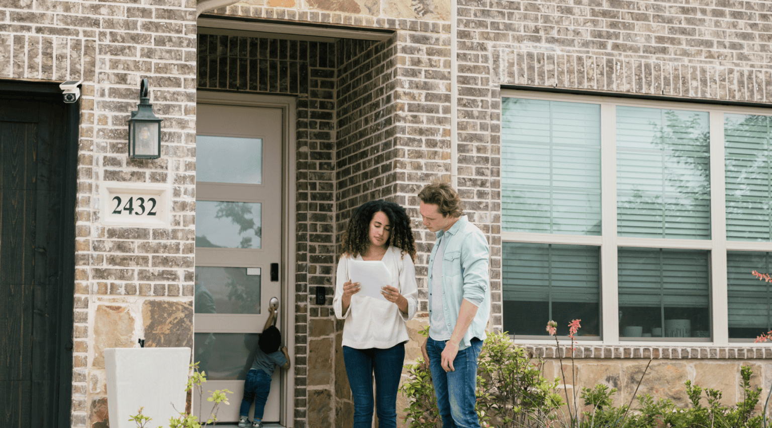 What Happens to Jointly Owned Property After One Owner Dies?